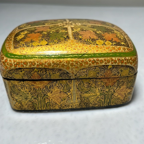 Accents | Vintage Gold Tone Floral Design Trinket Box | Poshmark